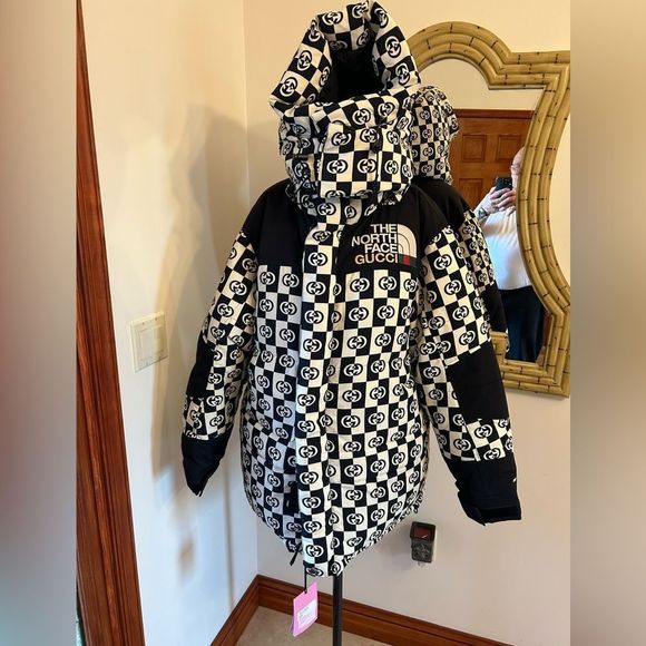 Gucci | Jackets & Coats | Mens Guccix North Face Puffer Coat Size ...